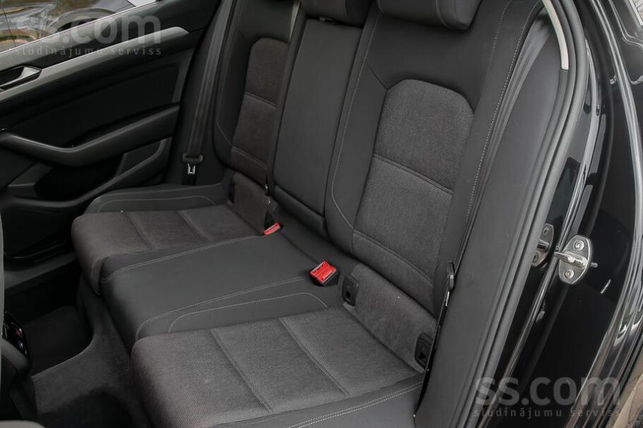 Melns Volkswagen Passat B8 2017 Tukums, ar dzinēja tilpumu 2.00 L un nobraukumu 155 tūkst. km par 10990 €, foto 10 vietnē AUTOMOTO.COM.LV