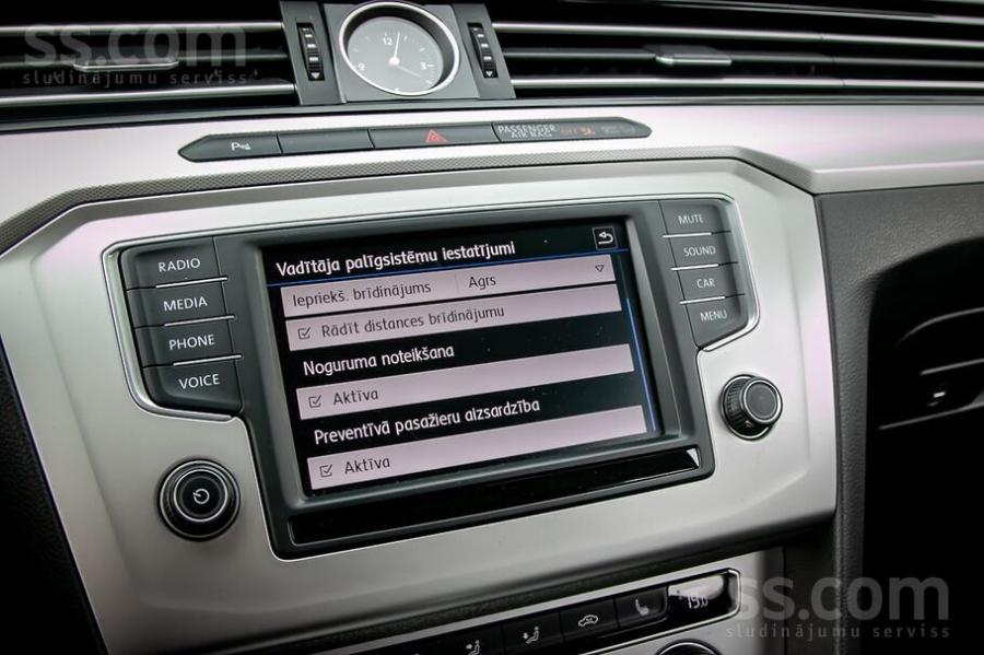 Melns Volkswagen Passat B8 2017 Tukums, ar dzinēja tilpumu 2.00 L un nobraukumu 155 tūkst. km par 10990 €, foto 14 vietnē AUTOMOTO.COM.LV