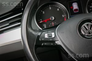 Melns Volkswagen Passat B8 2017 Tukums, ar dzinēja tilpumu 2.00 L un nobraukumu 155 tūkst. km par 10990 €, foto 32 vietnē AUTOMOTO.COM.LV