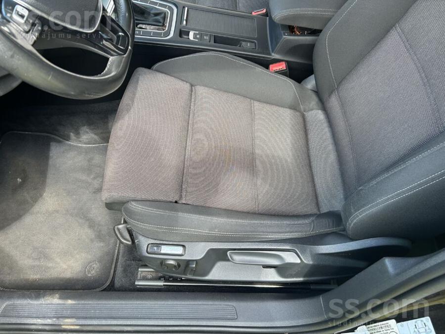 Melns Volkswagen Passat B8 2017 Valmiera, ar dzinēja tilpumu 2.00 L un nobraukumu 303 tūkst. km par 7700 €, foto 7 vietnē AUTOMOTO.COM.LV