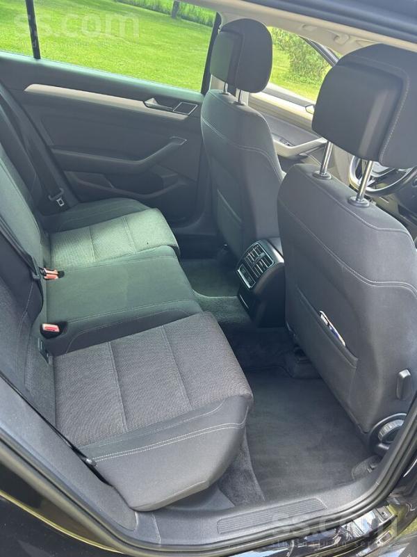 Black Volkswagen Passat B8 2017 in Valmiera, with an engine capacity of 2.00 L and mileage of 303 thousand km for 7700 €, photo 7 on AUTOMOTO.COM.LV