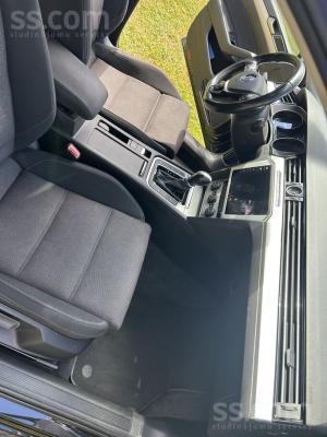 Melns Volkswagen Passat B8 2017 Valmiera, ar dzinēja tilpumu 2.00 L un nobraukumu 303 tūkst. km par 7700 €, foto 9 vietnē AUTOMOTO.COM.LV