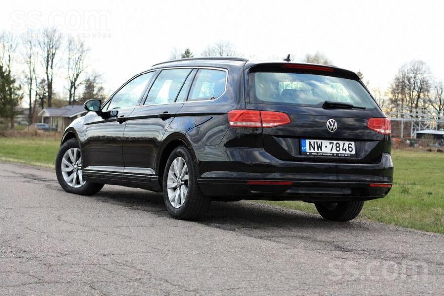 Black Volkswagen Passat B8 2017 in Riga, with an engine capacity of 2.00 L and mileage of 217 thousand km for 9500 €, photo 5 on AUTOMOTO.COM.LV