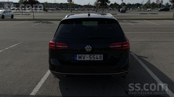 Black Volkswagen Passat B8 2017 in Riga, with an engine capacity of 2.00 L and mileage of 224 thousand km for 16900 €, photo 6 on AUTOMOTO.COM.LV