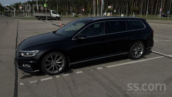 Black Volkswagen Passat B8 2017 in Riga, with an engine capacity of 2.00 L and mileage of 224 thousand km for 16900 €, photo 9 on AUTOMOTO.COM.LV