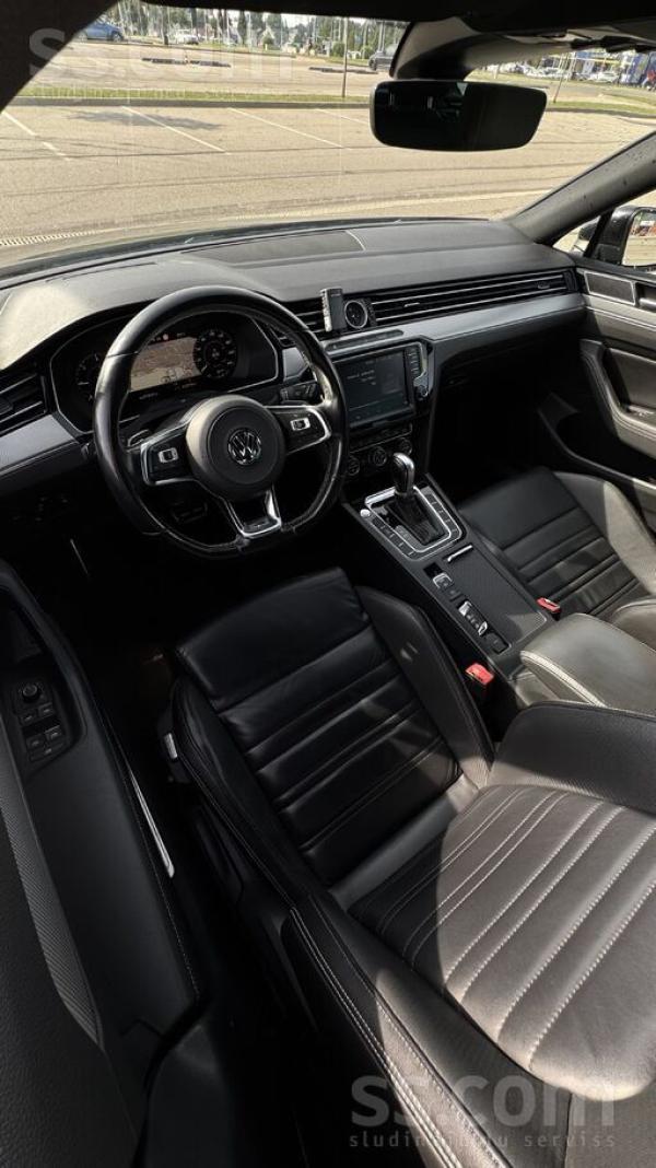 Black Volkswagen Passat B8 2017 in Riga, with an engine capacity of 2.00 L and mileage of 224 thousand km for 16900 €, photo 10 on AUTOMOTO.COM.LV