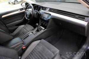 Black Volkswagen Passat B8 2017 in Tukums, with an engine capacity of 2.00 L and mileage of 233 thousand km for 13190 €, photo 12 on AUTOMOTO.COM.LV