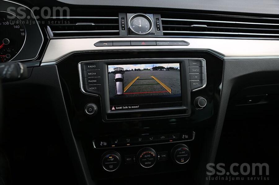 Black Volkswagen Passat B8 2017 in Tukums, with an engine capacity of 2.00 L and mileage of 233 thousand km for 13190 €, photo 18 on AUTOMOTO.COM.LV