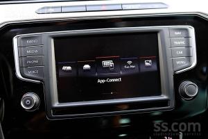 Black Volkswagen Passat B8 2017 in Tukums, with an engine capacity of 2.00 L and mileage of 233 thousand km for 13190 €, photo 20 on AUTOMOTO.COM.LV