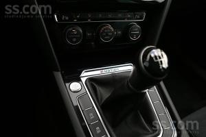 Black Volkswagen Passat B8 2017 in Tukums, with an engine capacity of 2.00 L and mileage of 233 thousand km for 13190 €, photo 22 on AUTOMOTO.COM.LV