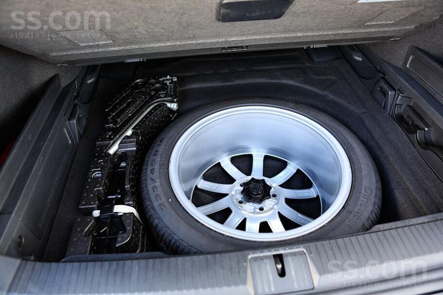 Black Volkswagen Passat B8 2017 in Tukums, with an engine capacity of 2.00 L and mileage of 233 thousand km for 13190 €, photo 27 on AUTOMOTO.COM.LV
