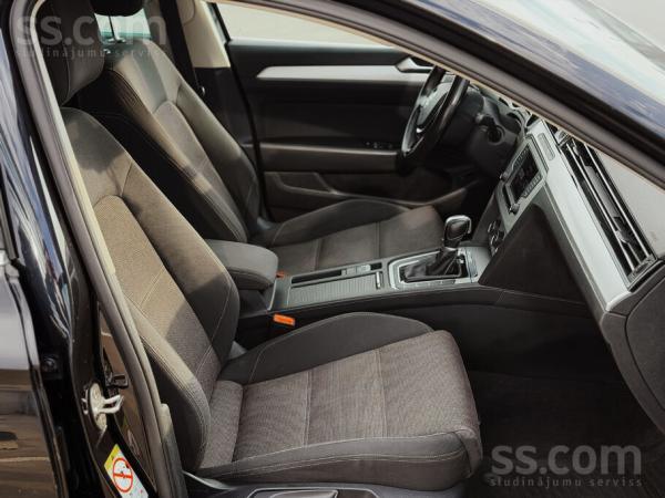 Black Volkswagen Passat B8 2017 in Riga, with an engine capacity of 2.00 L and mileage of 0 thousand km for 8950 €, photo 9 on AUTOMOTO.COM.LV