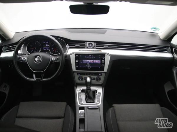 Melns Volkswagen Passat B8 2018 Viļņa, ar dzinēja tilpumu 1.40 L un nobraukumu 192 tūkst. km par 12199 €, foto 2 vietnē AUTOMOTO.COM.LV