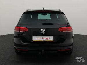 Black Volkswagen Passat B8 2018 in Vilnius, with an engine capacity of 1.40 L and mileage of 192 thousand km for 12199 €, photo 6 on AUTOMOTO.COM.LV