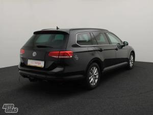Black Volkswagen Passat B8 2018 in Vilnius, with an engine capacity of 1.40 L and mileage of 192 thousand km for 12199 €, photo 9 on AUTOMOTO.COM.LV