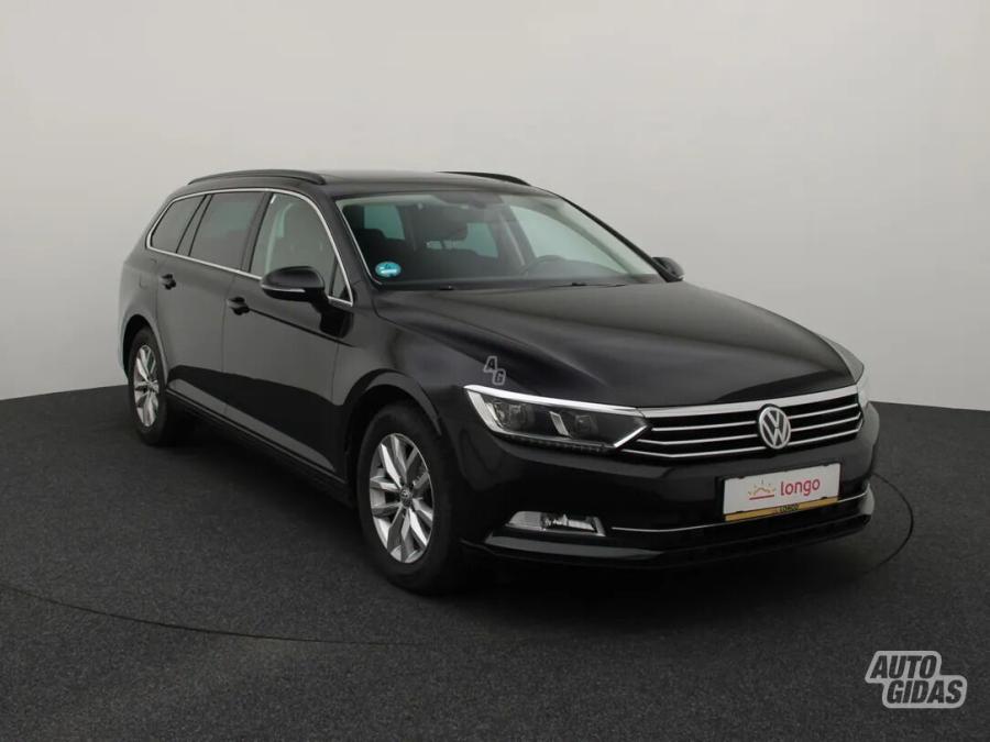 Black Volkswagen Passat B8 2018 in Vilnius, with an engine capacity of 1.40 L and mileage of 192 thousand km for 12199 €, photo 11 on AUTOMOTO.COM.LV