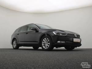 Black Volkswagen Passat B8 2018 in Vilnius, with an engine capacity of 1.40 L and mileage of 192 thousand km for 12199 €, photo 12 on AUTOMOTO.COM.LV