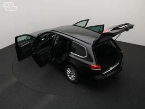 Black Volkswagen Passat B8 2018 in Vilnius, with an engine capacity of 1.40 L and mileage of 192 thousand km for 12199 €, photo 14 on AUTOMOTO.COM.LV