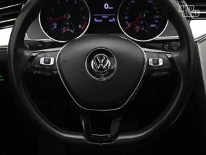 Black Volkswagen Passat B8 2018 in Vilnius, with an engine capacity of 1.40 L and mileage of 192 thousand km for 12199 €, photo 19 on AUTOMOTO.COM.LV
