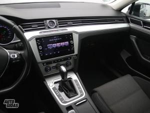 Black Volkswagen Passat B8 2018 in Vilnius, with an engine capacity of 1.40 L and mileage of 192 thousand km for 12199 €, photo 22 on AUTOMOTO.COM.LV