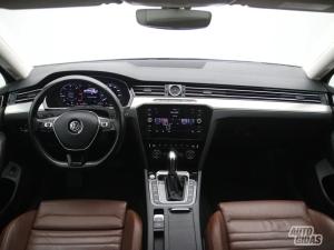 Black Volkswagen Passat B8 2018 in Vilnius, with an engine capacity of 1.60 L and mileage of 131 thousand km for 14999 €, photo 3 on AUTOMOTO.COM.LV