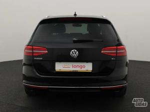 Black Volkswagen Passat B8 2018 in Vilnius, with an engine capacity of 1.60 L and mileage of 131 thousand km for 14999 €, photo 6 on AUTOMOTO.COM.LV
