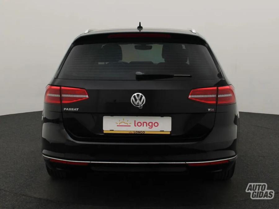 Black Volkswagen Passat B8 2018 in Vilnius, with an engine capacity of 1.60 L and mileage of 131 thousand km for 14999 €, photo 6 on AUTOMOTO.COM.LV