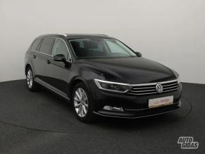 Black Volkswagen Passat B8 2018 in Vilnius, with an engine capacity of 1.60 L and mileage of 131 thousand km for 14999 €, photo 11 on AUTOMOTO.COM.LV