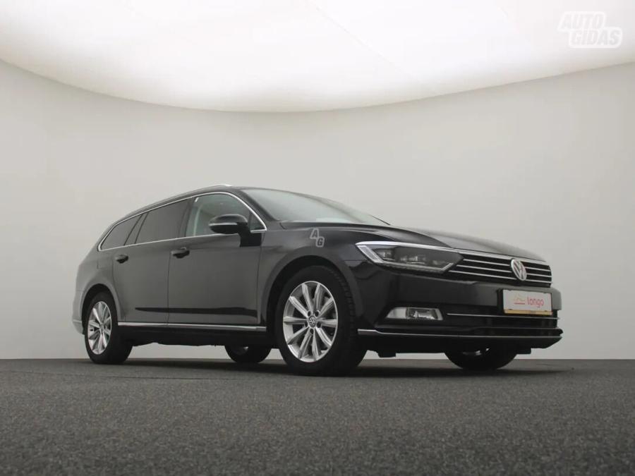 Black Volkswagen Passat B8 2018 in Vilnius, with an engine capacity of 1.60 L and mileage of 131 thousand km for 14999 €, photo 12 on AUTOMOTO.COM.LV