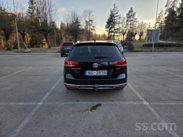 Black Volkswagen Passat B8 2018 in Ogre, with an engine capacity of 2.00 L and mileage of 185 thousand km for 16900 €, photo 5 on AUTOMOTO.COM.LV
