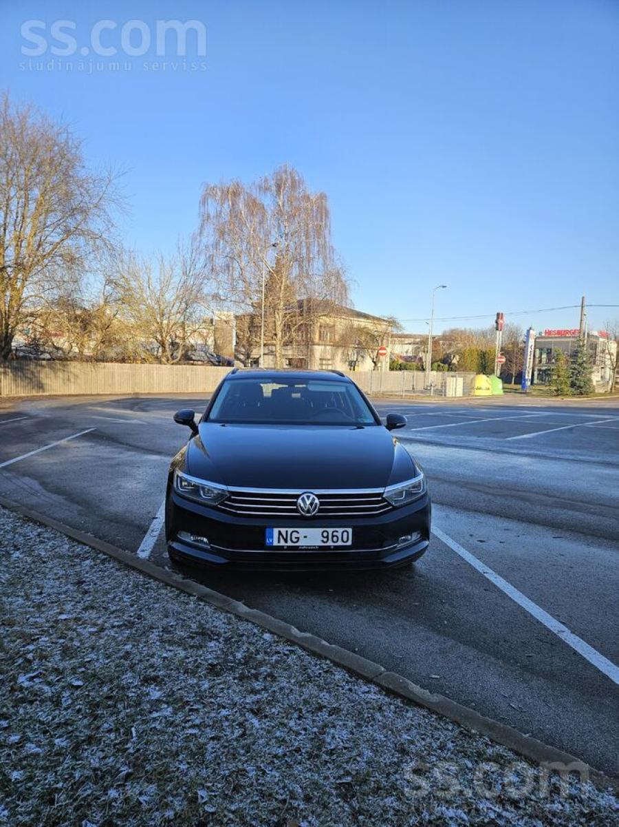 Black Volkswagen Passat B8 2018 in Riga, with an engine capacity of 1.60 L and mileage of 185 thousand km for 11555 €, photo 1 on AUTOMOTO.COM.LV