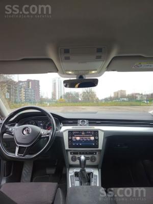 Black Volkswagen Passat B8 2018 in Riga, with an engine capacity of 1.60 L and mileage of 185 thousand km for 11555 €, photo 9 on AUTOMOTO.COM.LV