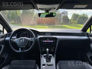 Black Volkswagen Passat B8 2018 in Cesis, with an engine capacity of 1.60 L and mileage of 221 thousand km for 12850 €, photo 11 on AUTOMOTO.COM.LV
