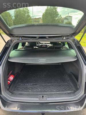 Black Volkswagen Passat B8 2018 in Cesis, with an engine capacity of 1.60 L and mileage of 221 thousand km for 12850 €, photo 16 on AUTOMOTO.COM.LV