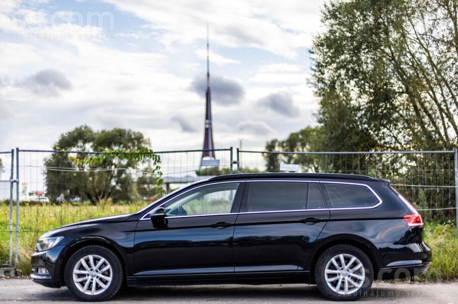 Black Volkswagen Passat B8 2018 in Riga, with an engine capacity of 2.00 L and mileage of 328 thousand km for 8590 €, photo 5 on AUTOMOTO.COM.LV