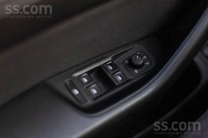 Black Volkswagen Passat B8 2018 in Riga, with an engine capacity of 2.00 L and mileage of 328 thousand km for 8590 €, photo 16 on AUTOMOTO.COM.LV
