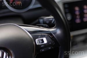 Black Volkswagen Passat B8 2018 in Riga, with an engine capacity of 2.00 L and mileage of 328 thousand km for 8590 €, photo 19 on AUTOMOTO.COM.LV