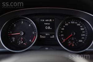 Black Volkswagen Passat B8 2018 in Riga, with an engine capacity of 2.00 L and mileage of 328 thousand km for 8590 €, photo 20 on AUTOMOTO.COM.LV