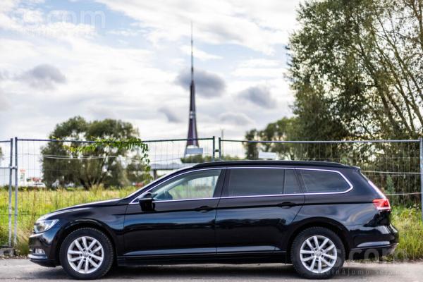 Black Volkswagen Passat B8 2018 in Riga, with an engine capacity of 2.00 L and mileage of 328 thousand km for 8590 €, photo 5 on AUTOMOTO.COM.LV