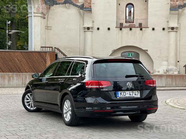 Black Volkswagen Passat B8 2018 in Riga, with an engine capacity of 2.00 L and mileage of 232 thousand km for 11900 €, photo 7 on AUTOMOTO.COM.LV