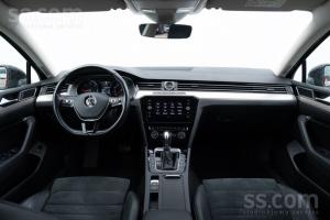 Black Volkswagen Passat B8 2018 in Riga, with an engine capacity of 2.00 L and mileage of 180 thousand km for 13800 €, photo 10 on AUTOMOTO.COM.LV