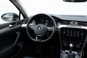 Black Volkswagen Passat B8 2018 in Riga, with an engine capacity of 2.00 L and mileage of 180 thousand km for 13800 €, photo 11 on AUTOMOTO.COM.LV