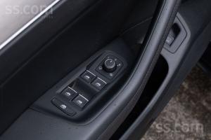 Black Volkswagen Passat B8 2018 in Riga, with an engine capacity of 2.00 L and mileage of 180 thousand km for 13800 €, photo 12 on AUTOMOTO.COM.LV