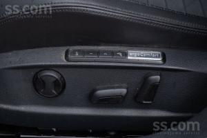 Black Volkswagen Passat B8 2018 in Riga, with an engine capacity of 2.00 L and mileage of 180 thousand km for 13800 €, photo 14 on AUTOMOTO.COM.LV