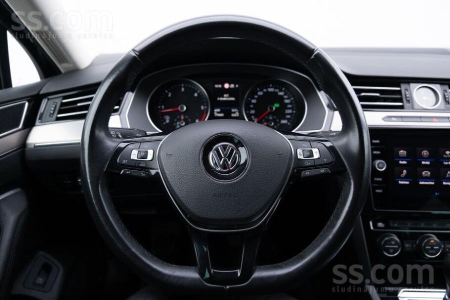 Black Volkswagen Passat B8 2018 in Riga, with an engine capacity of 2.00 L and mileage of 180 thousand km for 13800 €, photo 15 on AUTOMOTO.COM.LV