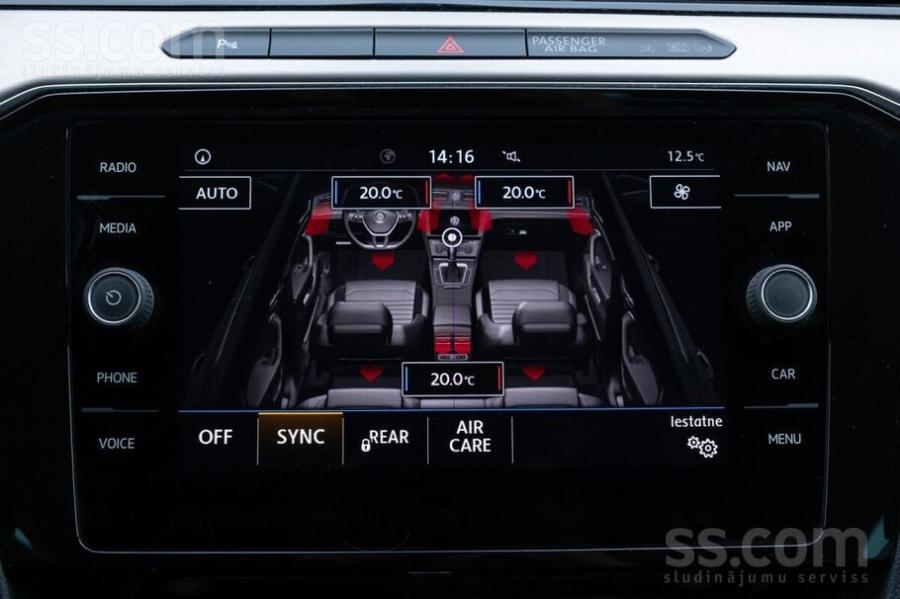 Black Volkswagen Passat B8 2018 in Riga, with an engine capacity of 2.00 L and mileage of 180 thousand km for 13800 €, photo 19 on AUTOMOTO.COM.LV