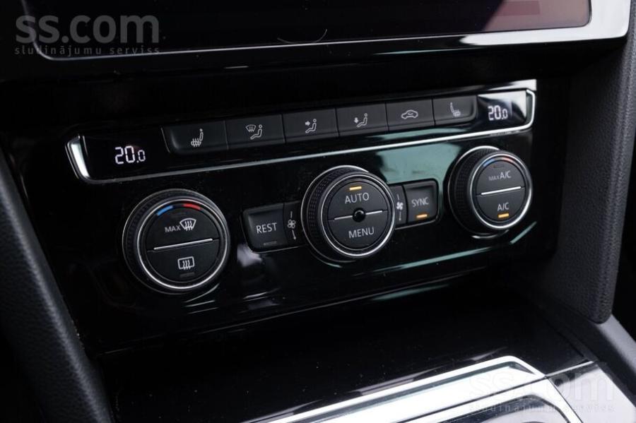 Black Volkswagen Passat B8 2018 in Riga, with an engine capacity of 2.00 L and mileage of 180 thousand km for 13800 €, photo 20 on AUTOMOTO.COM.LV