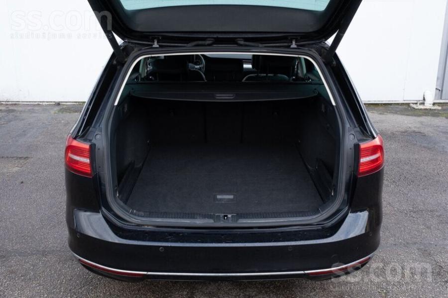 Black Volkswagen Passat B8 2018 in Riga, with an engine capacity of 2.00 L and mileage of 180 thousand km for 13800 €, photo 24 on AUTOMOTO.COM.LV