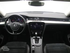 Melns Volkswagen Passat B8 2019 Viļņa, ar dzinēja tilpumu 2.00 L un nobraukumu 210 tūkst. km par 14599 €, foto 2 vietnē AUTOMOTO.COM.LV