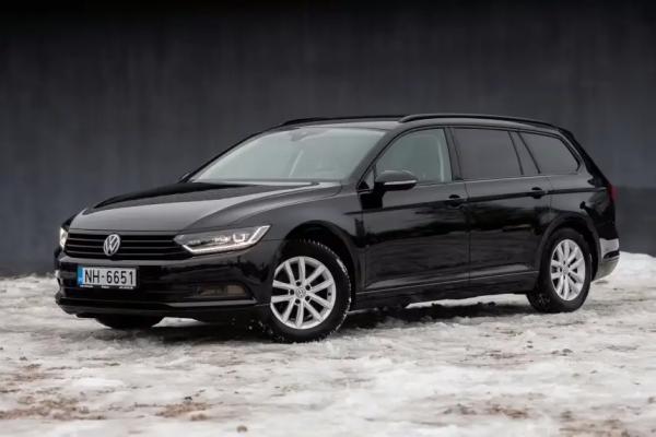 Black Volkswagen Passat B8 2019 in Jelgava, with an engine capacity of 1.60 L and mileage of 141 thousand km for 17600 €, photo 1 on AUTOMOTO.COM.LV